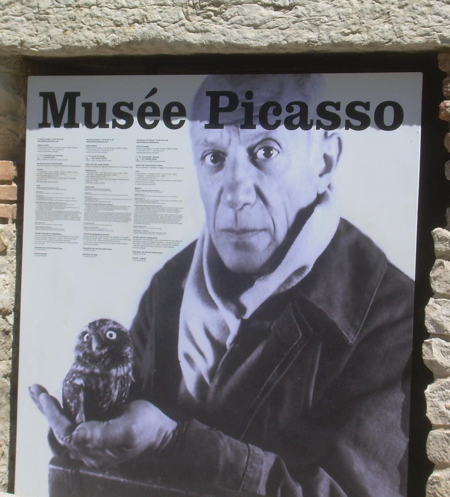 Antibes. Signs. Musee Picasso | Atypical 60